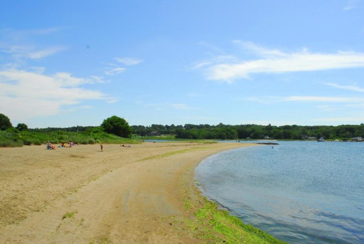 Health Department Recommends Closing Oakland Beach and Conimicut Beach ...
