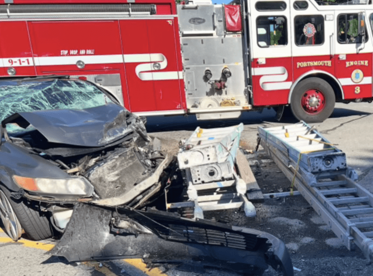 Multi-Car Crash in Portsmouth: Six Injured, Two Hospitalized - Newport Buzz