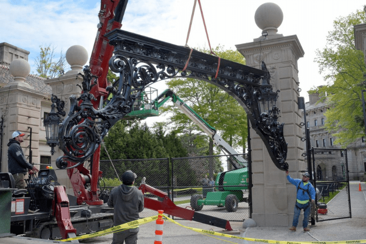 The Breakers Front Gate restoration - Newport Buzz
