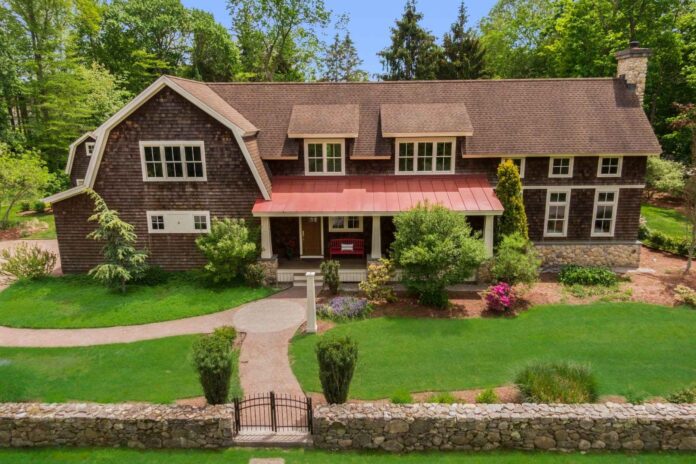 Behind This Classic Shingled Exterior Lies A Stunning Bristol Retreat ...